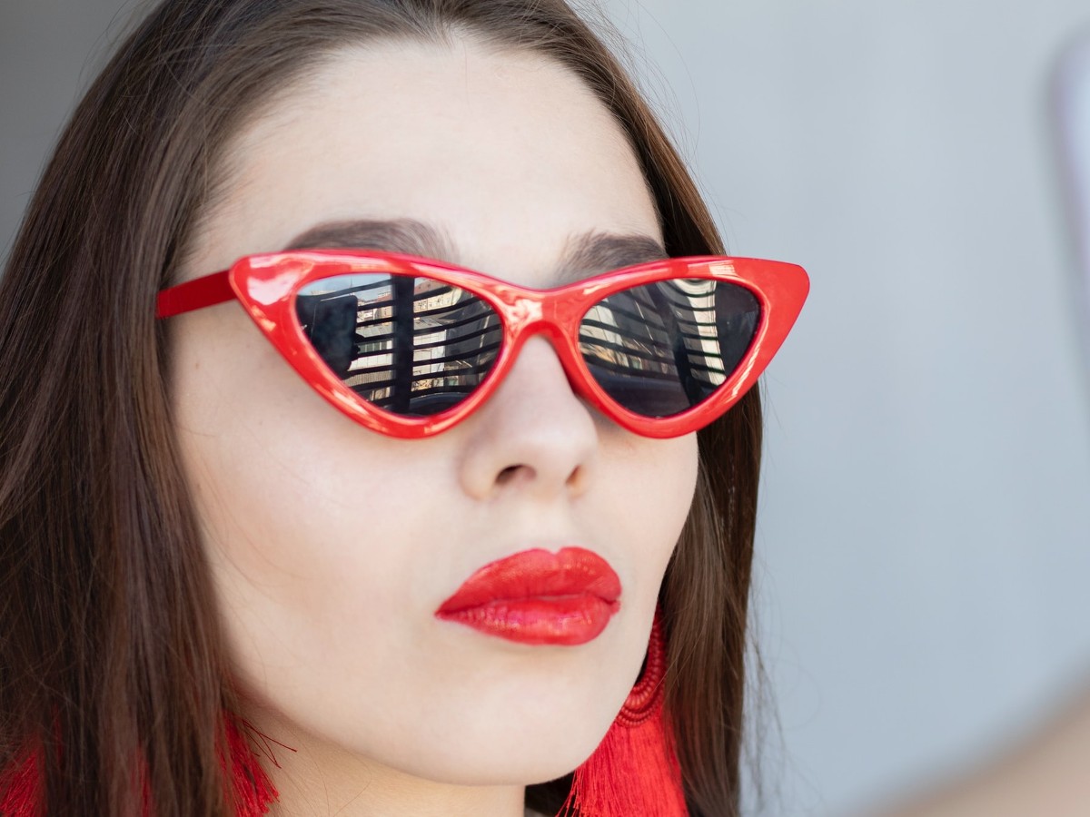 Modne okulary przeciwsłoneczne 2022! Top 5 modeli na lato